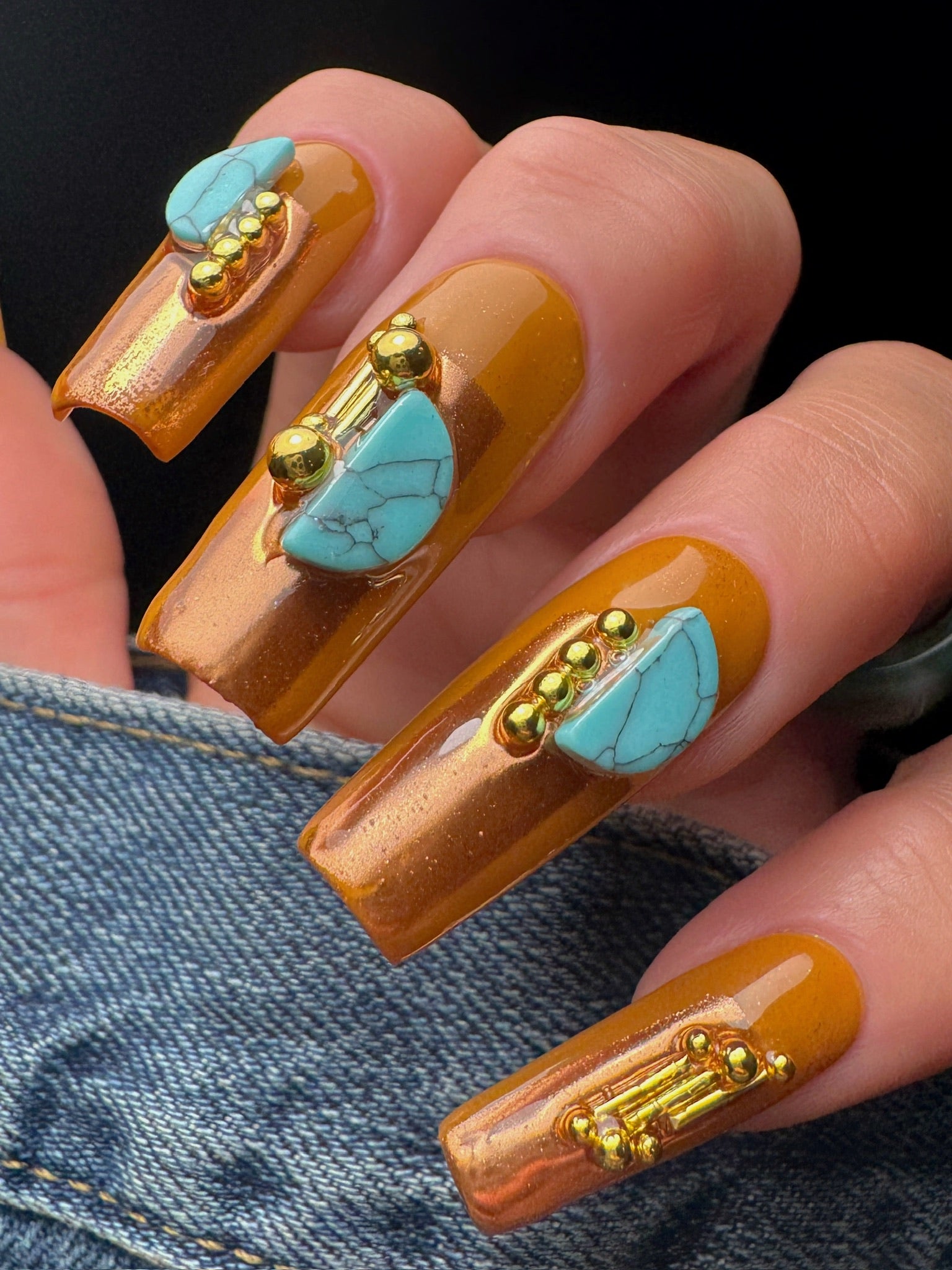 Caramel Chrome – Vacation Nail Shop